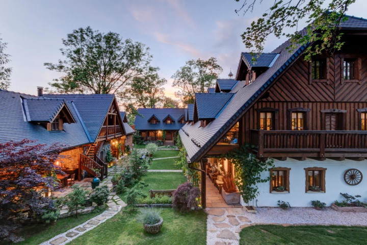 Silverstone Living - Czech Republic