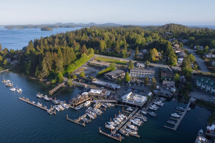 Tofino Resort + Marina - Tofino