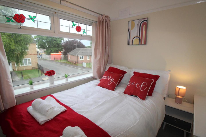 Brookdale House - Chesterfield