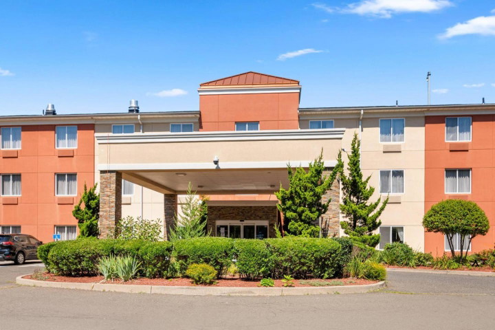 Quality Suites Stratford - ブリッジポート, CT