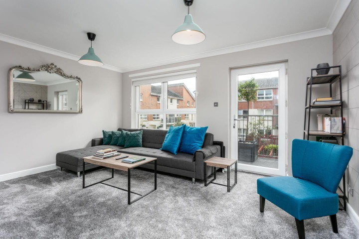 Iona Residence - Donnini Apartments - Somerset Park