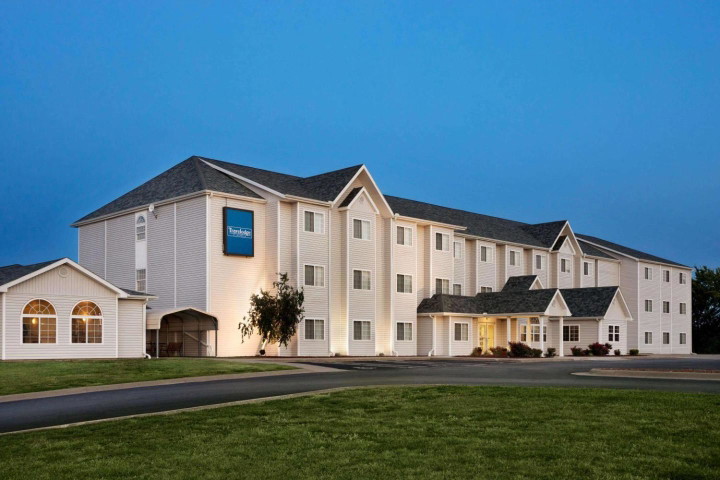 Travelodge By Wyndham Fort Scott - Kansas
