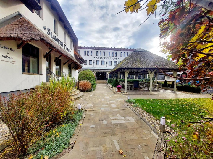 Hotel Slamený Dom & Spa - Koszyce
