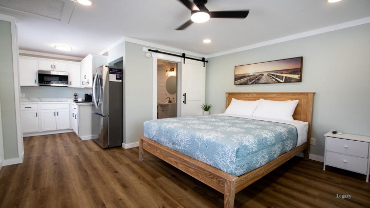 Brand New Waterfront Retreat Unit 3 At The Lofts At Big Rock Landing - Morehead City, NC