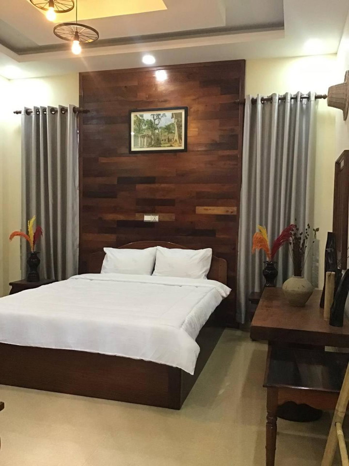 Liza Boutique - Cambodia