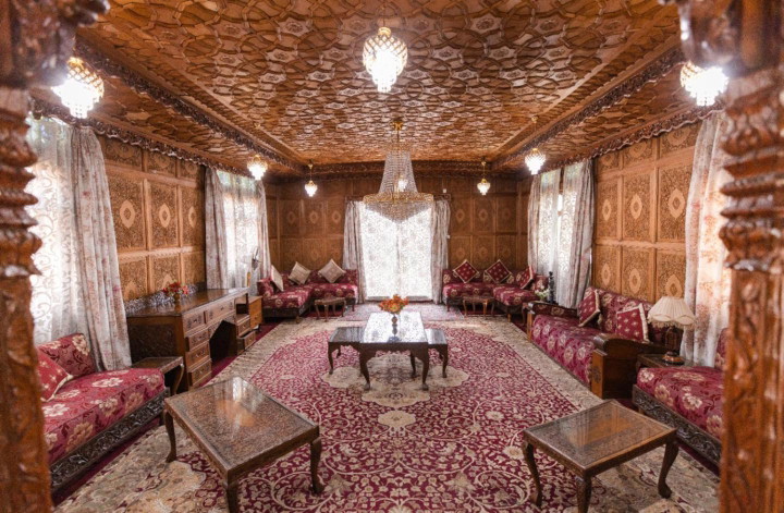 Royal Mumtaz Grp 蒙達斯集團 - Srinagar