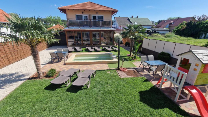 Napsugár Villa B - Balatonalmádi