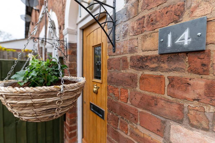 Besford Square, Shrewsbury Town - Shrewsbury