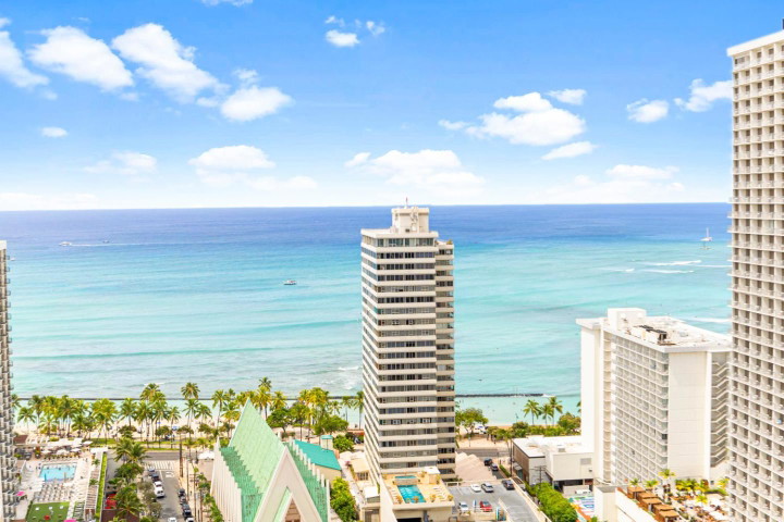 Waikiki Banyan T1-3106 - Honolulu, HI
