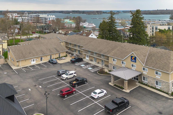 Comfort Inn & Suites Thousand Islands Harbour District - Gananoque