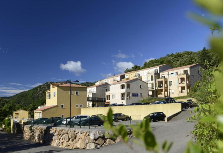 Appartement T2 - Pmr à 750 Mètres De La Station Thermale D'avène (34) - Lac d'Avène