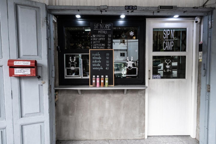 Sip N' Camp - Bangkok