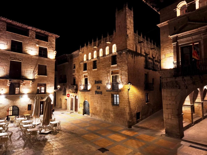 Fonda La Plaza - La Fresneda