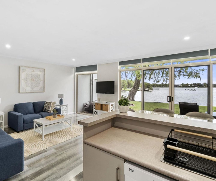 Yarrawonga Lakeside Apartment 27 - Mulwala