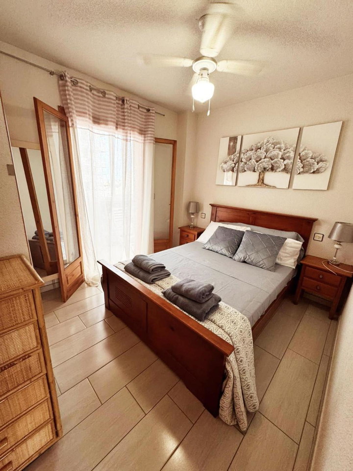 Apartamentos Rosi - 5-10 Minute Walk To La Zenia Beach, Sea View, Beach Bar, Cliff Walk, Shops, Paddys Point, Cabo Roig - Free Fast Fibre Optic Broadband, Free Parking, Tassimo Coffee Machine, Tv Firestick Compatible - La Zenia