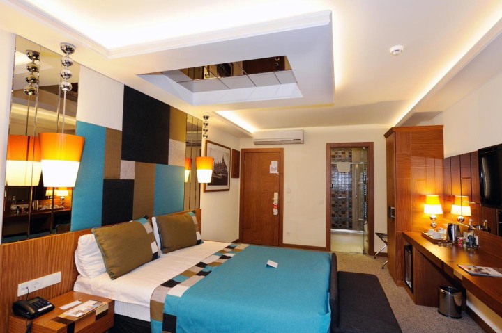 Collage Pera Hotel - Küçükköy