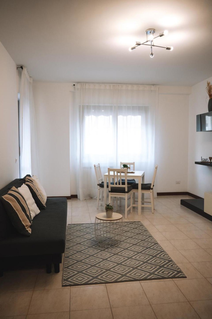 Bl Apartment - Latina