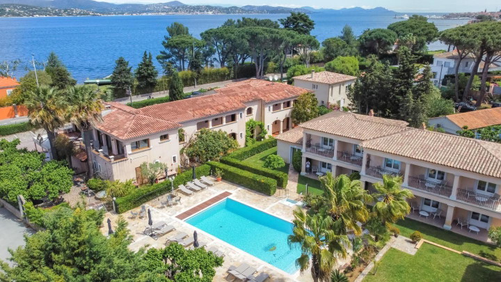 Hotel Brin D'azur - Saint Tropez - Cavalaire-sur-Mer