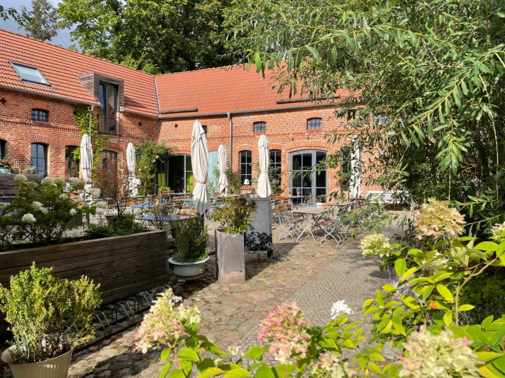 Gasthof Zum Grünen Baum - Mecklenburgische Seenplatte
