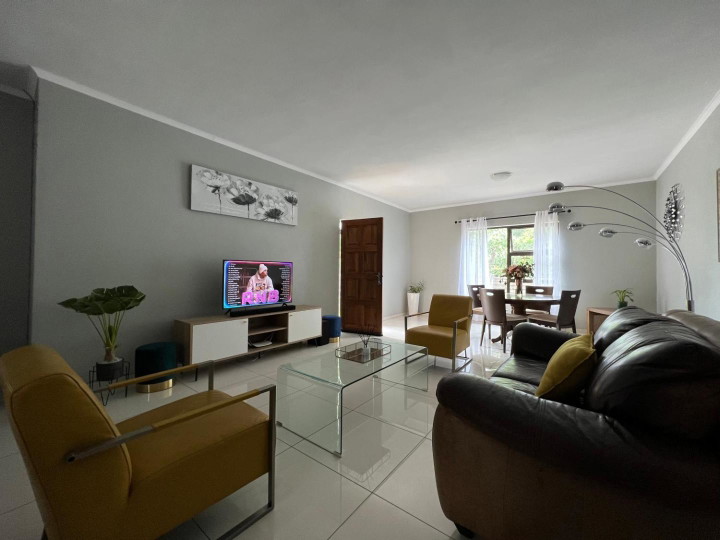 Vic's Place - With Backup Power - Midrand