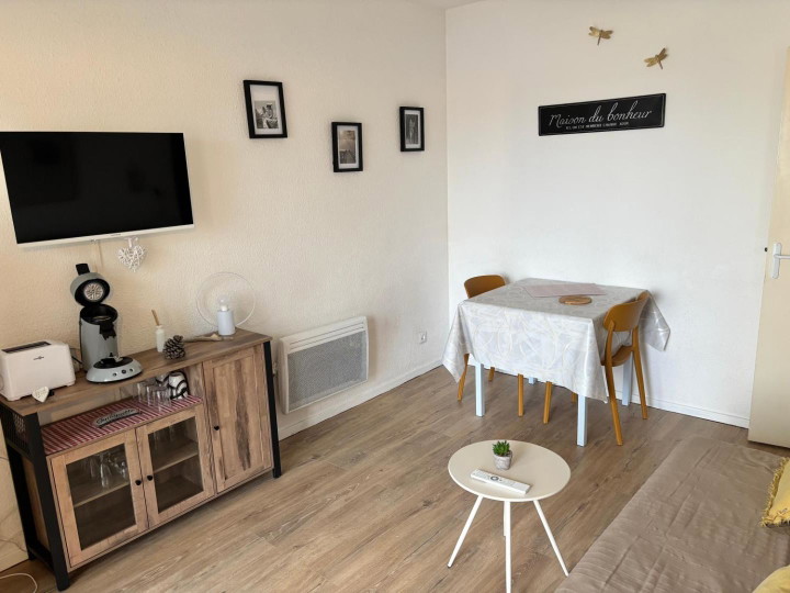 Appartement Secteur Village Rez-de-chaussée Terrasse Et Parking Privé 50m Mer - Torreilles