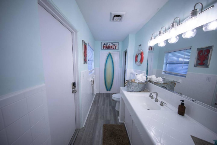 Cozy In The Heart Of Sarasota W/fenced In Backyard - Sarasota, FL