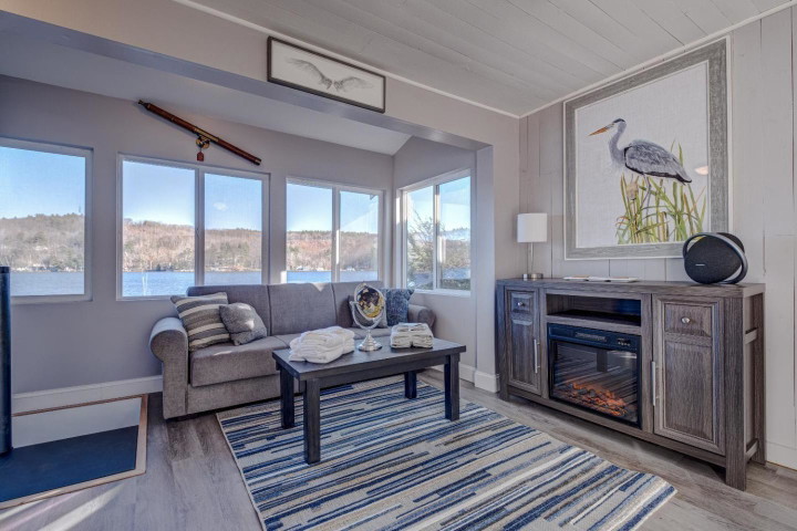 Modern Winnipesaukee Lake Front Retreat Siena - Wolfeboro, NH