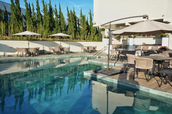 Bristol Villaggio Rosa Aruja - Arujá