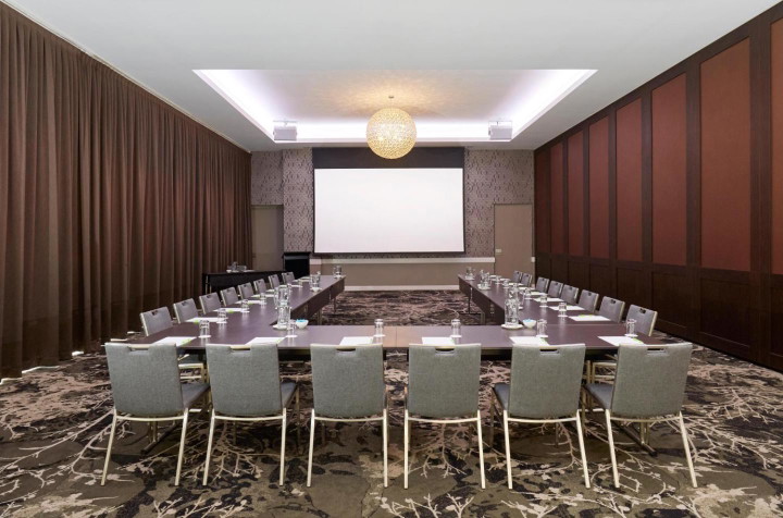Holiday Inn Warwick Farm By Ihg - Parramatta