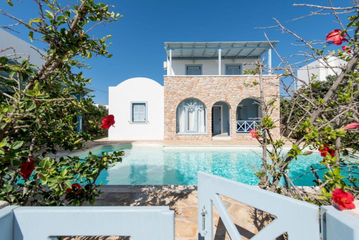 Monolithos Pool Villa By The Beach - Santorini