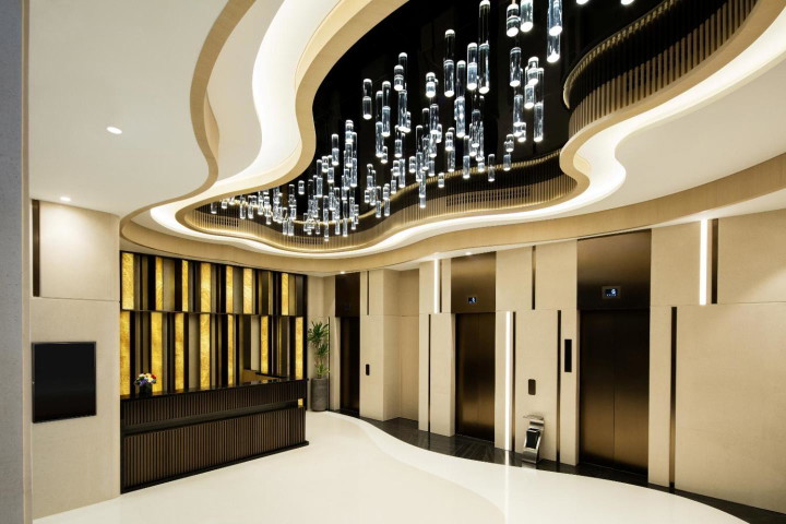 Burlington Hotel - North Point