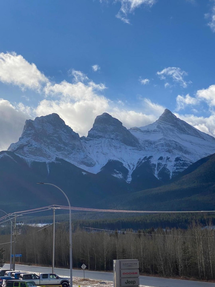 1 Bed Condo End Unit With Best Unobstructed Views - Canmore