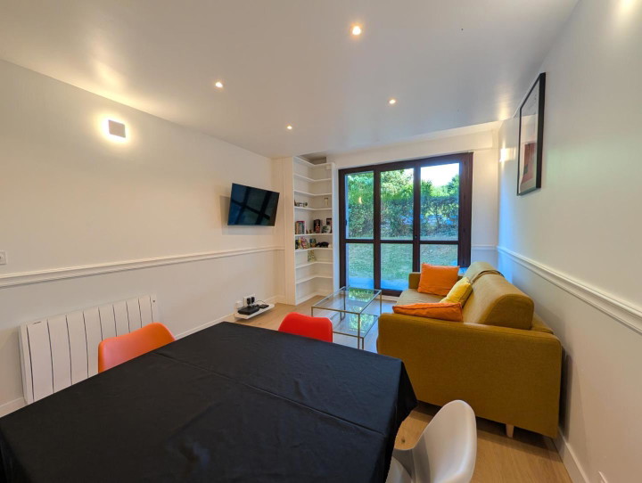 T3 Familial Et Neuf Aux Portes De Paris à Suresnes Et Parking - Paris 16e Arrondissement