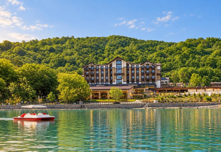 Macara Lake Park - Azerbaijan