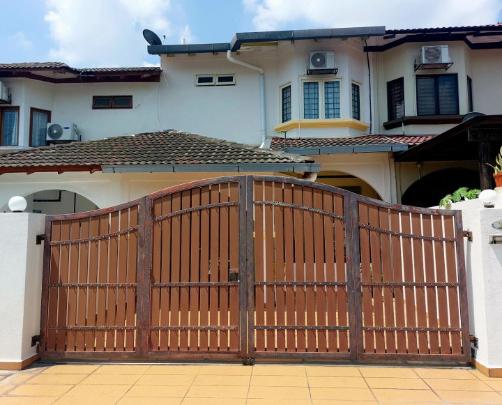 5 Min Walk To Lrt Brt Station, Pets Friendly, With Baby Cot - Puchong