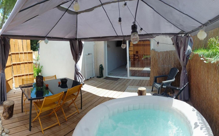 L'entre Nous, Piscine Et Jacuzzi Privé - Carcassonne