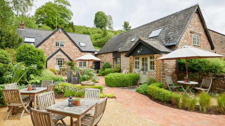Tudor Farmhouse Hotel - Monmouth