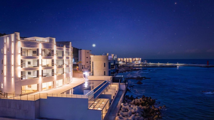 Sharp & Flat Hotel - Pohang