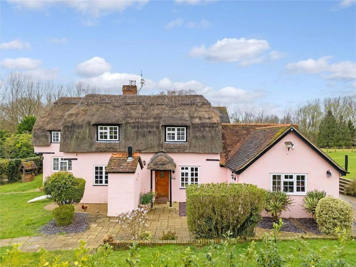 Blackbrook Farmhouse With Free Off-street Parking For 10 Cars - Colchester