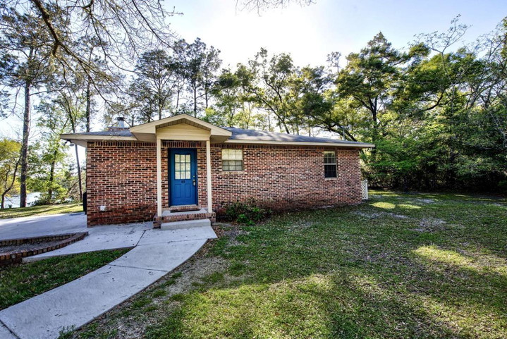Cabin Getaway: Pet-friendly Oasis On The Ochlockonee River Bend, Ideal For Fishing And Swimming - Florida