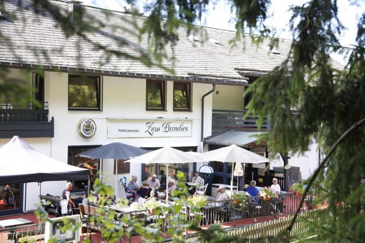 Hotel-pension Zum Paradies - Willingen