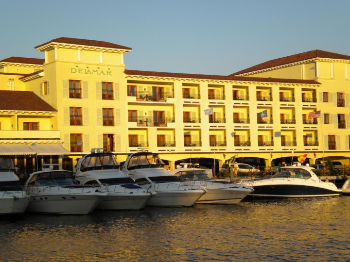 Delamar Greenwich Harbor - Greenwich, CT
