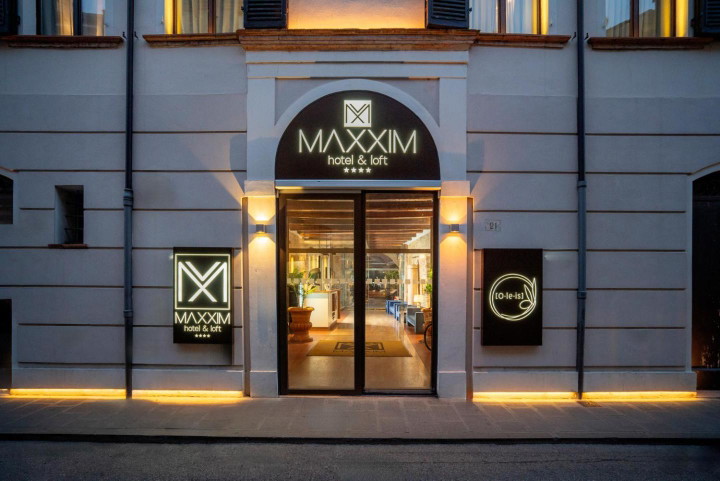Maxxim Hotel & Loft - Феррара