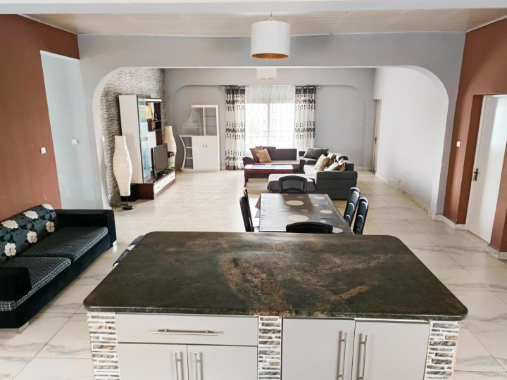Villa Spacieuse Et Confort - Antananarivo