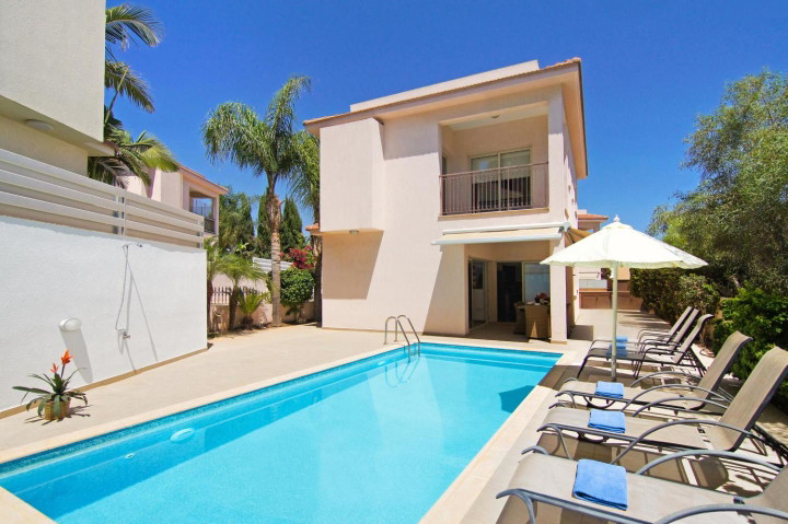 Villa Michaella - 500m From Golden Beach - Protaras