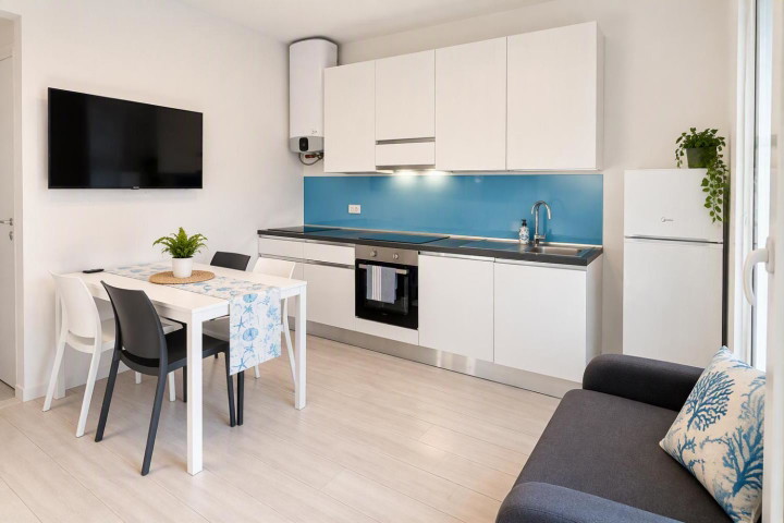Appartamento Blu -Over The Rainbow Apartments - Lido Di Jesolo- Piazza Mazzini 200 Mt Dal Mare - Lido de Jesolo