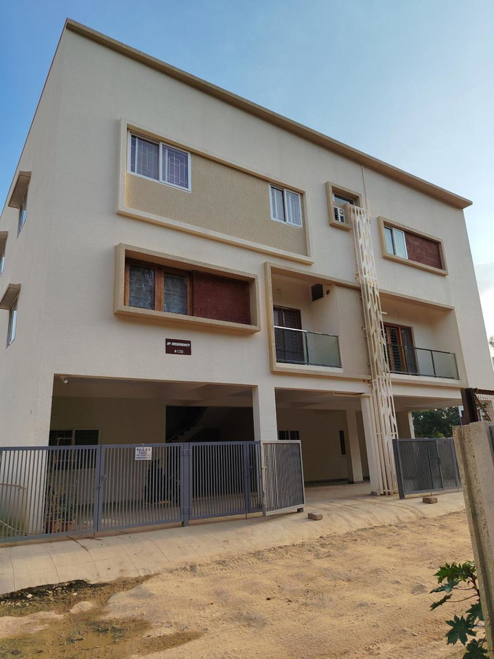 Jp Residency Lakeview Flat - Bangalore