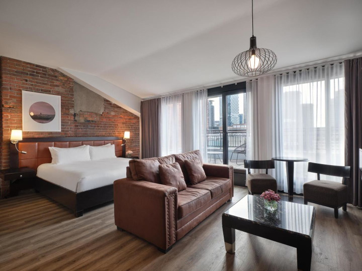 Hotel Place D'armes - Brossard