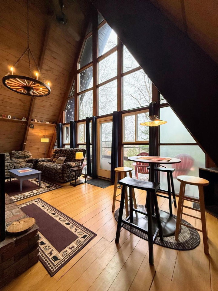 4m Cozy A-frame In Bethlehem, Nh - Fireplace, Firepit & Close To Skiing & Trails, Dogs Welcome! - Bethlehem, NH