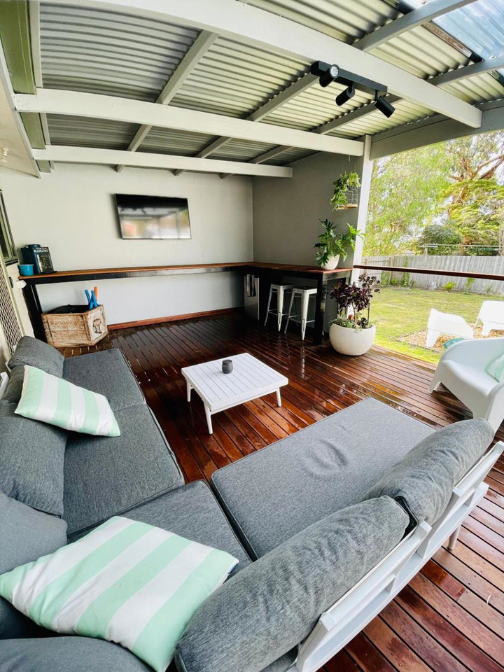 Vacation On Nation - Inverloch